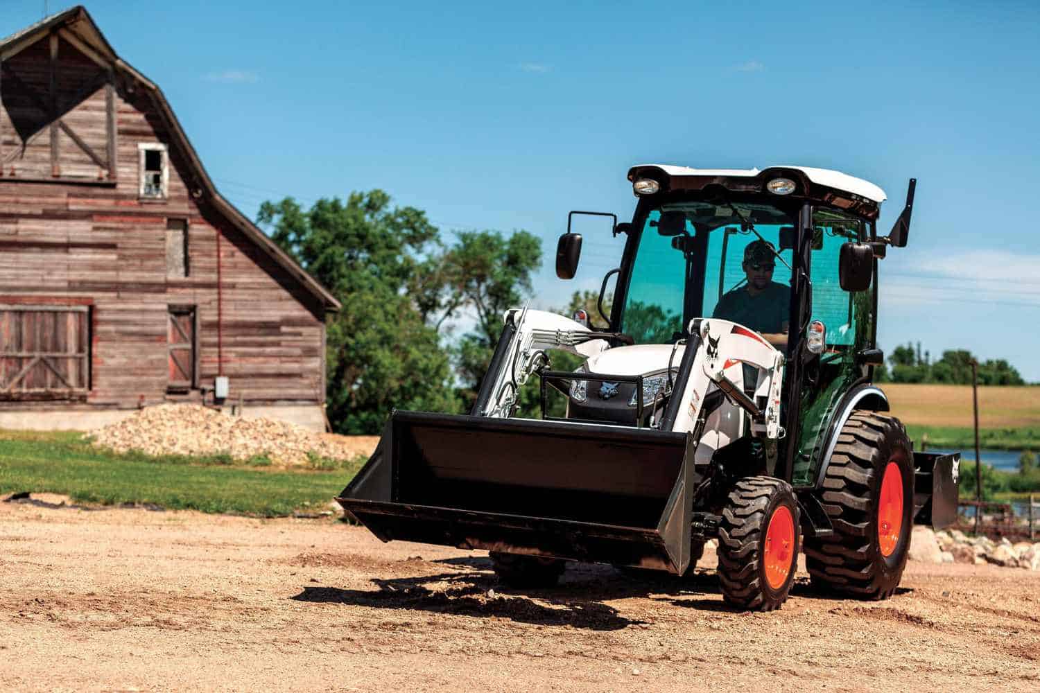 Bobcat Compact Tractors (2000 Platform) in Texas | New Models